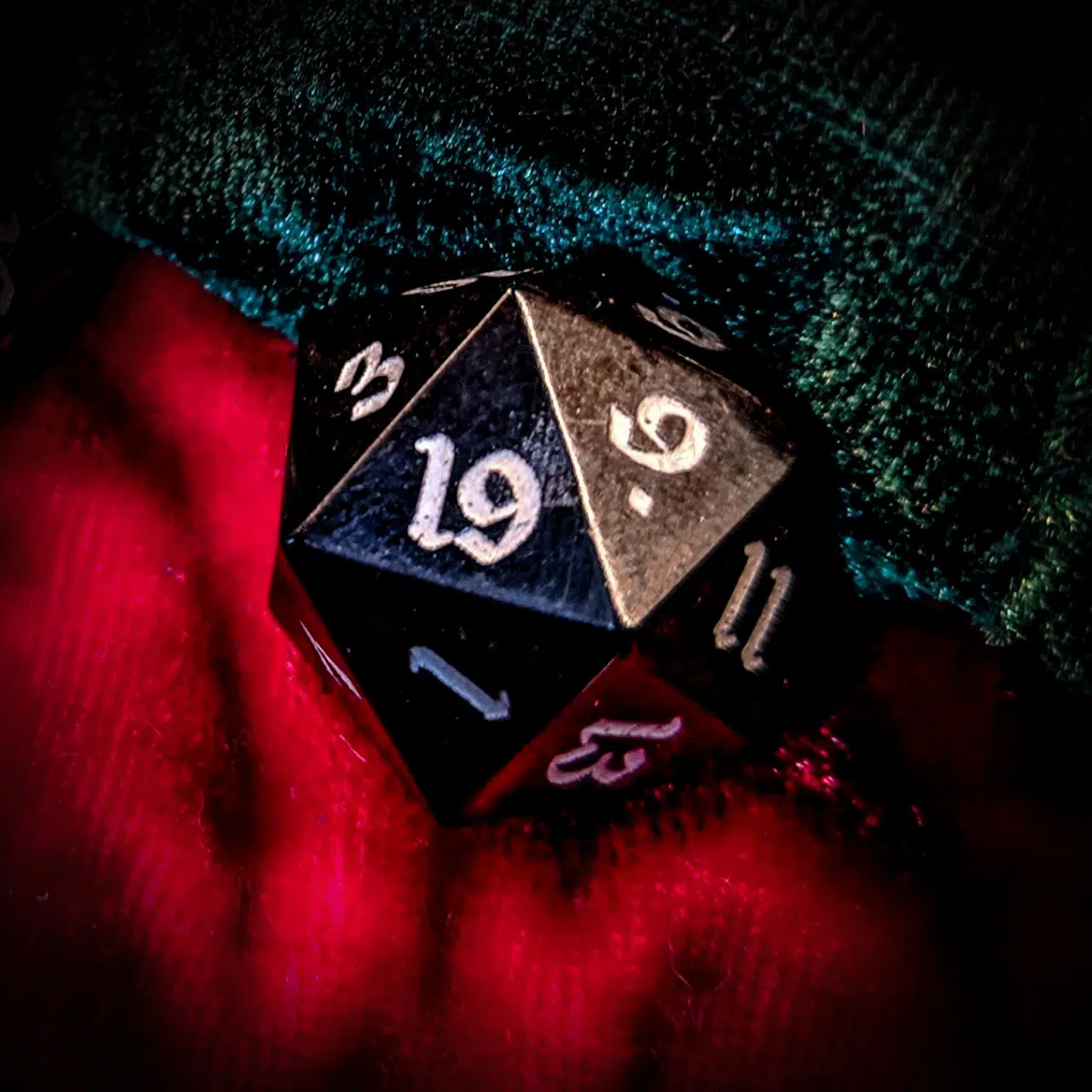 Candy Cane Elemental d20 | Artisan Dice