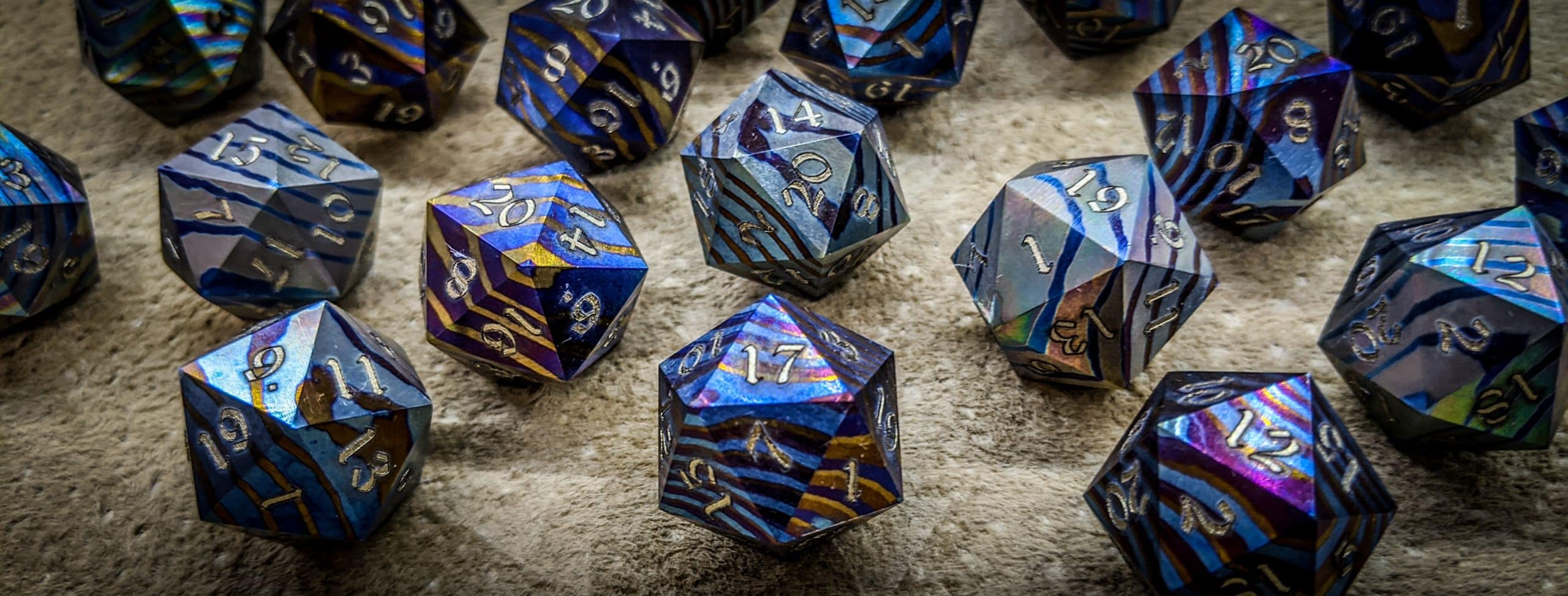Timascus Dice (Titanium Damascus) | Artisan Dice