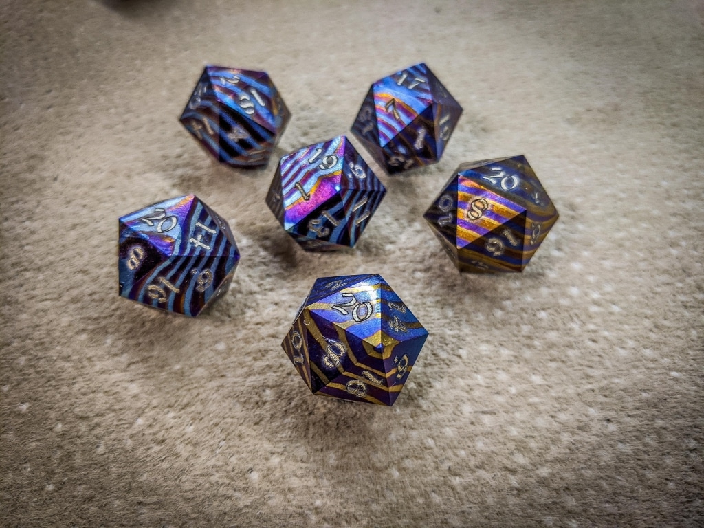 Timascus Dice (Titanium Damascus) | Artisan Dice
