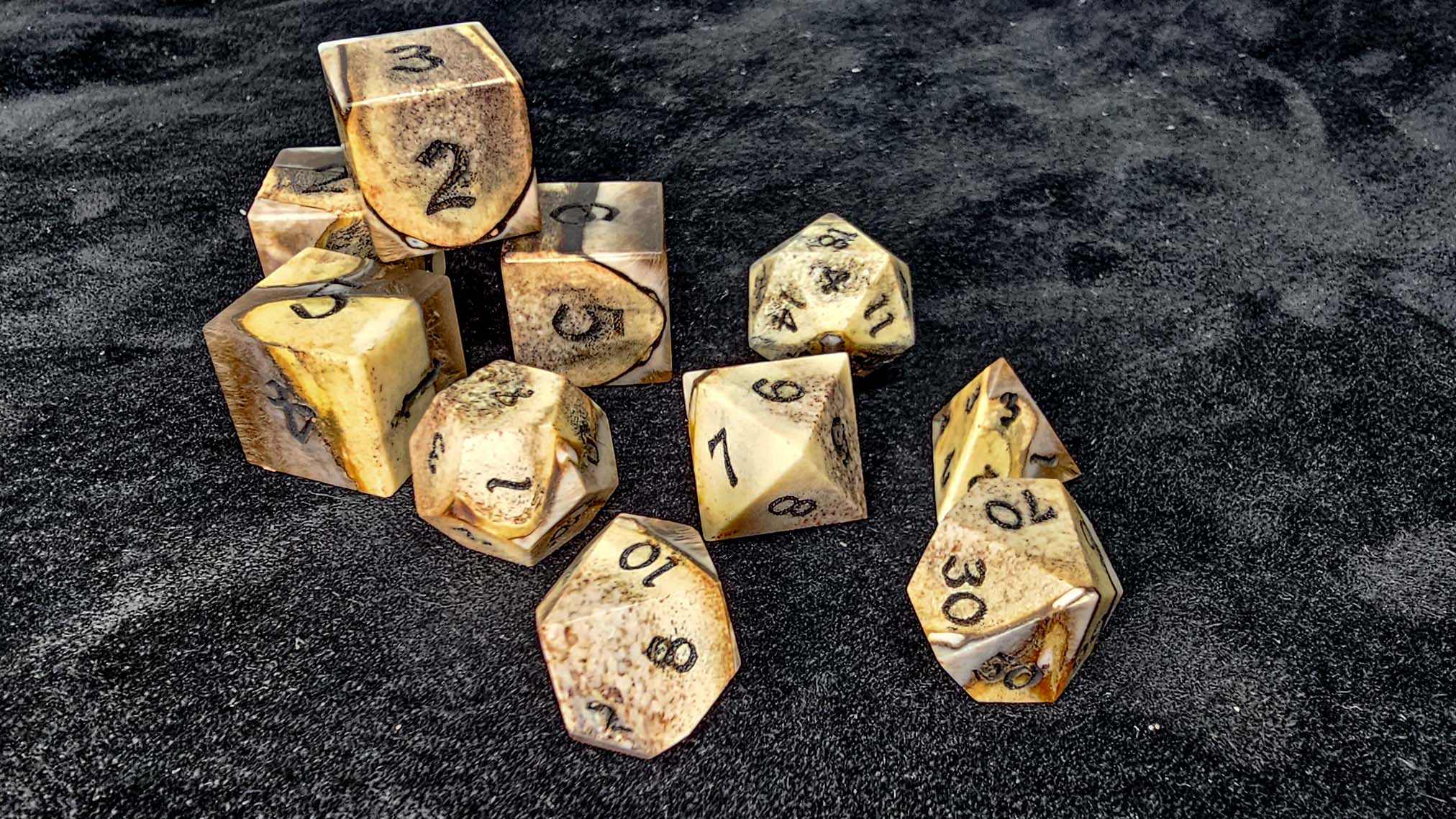 Gator Jawbone (Blue Orchid) | Artisan Dice