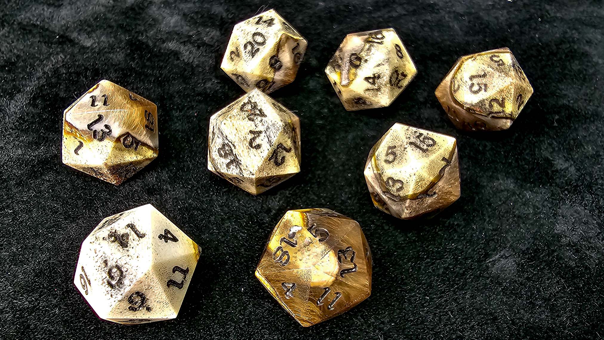 Gator Jawbone (Blue Orchid) | Artisan Dice